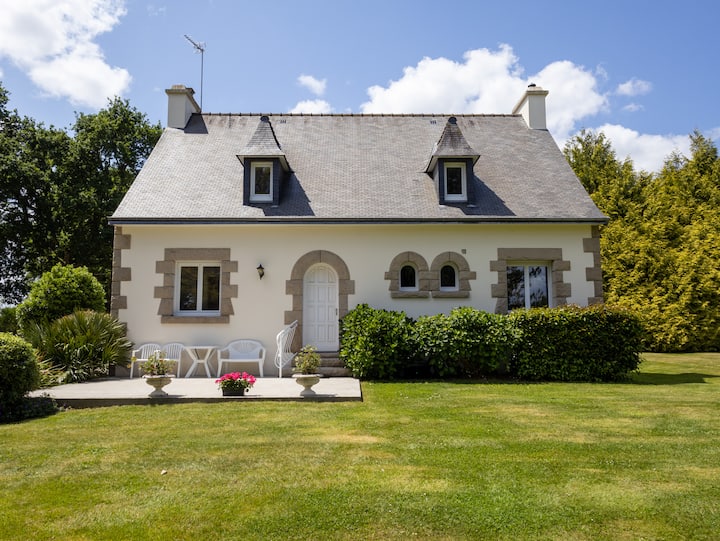 Maison Familiale Terrasse Et Parc - Guingamp