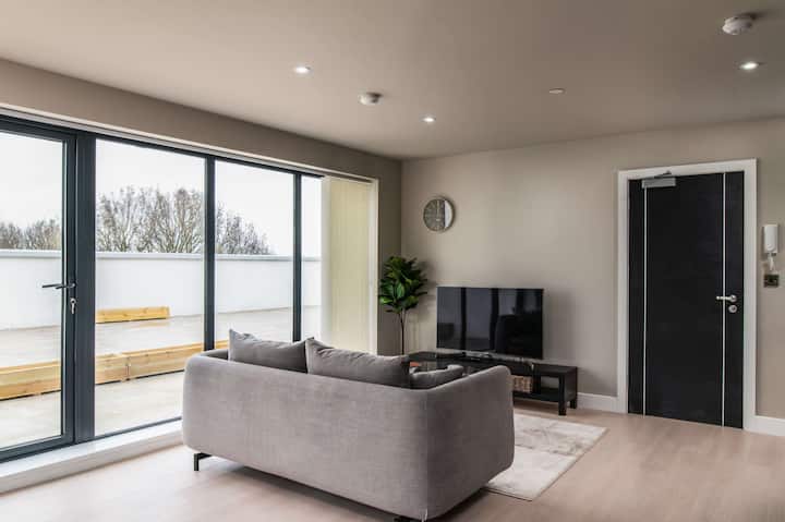 Spacious 1bed Birmingham Apartment W Roof Terrace - Birmingham