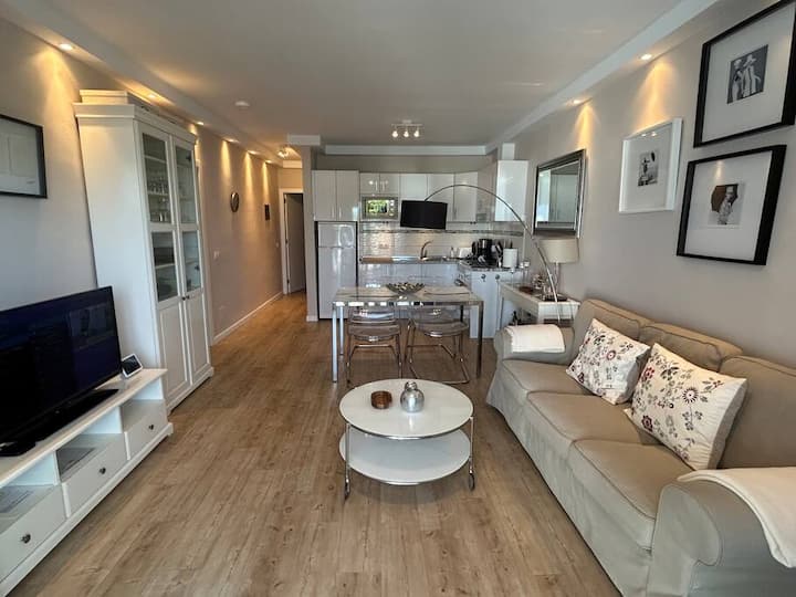 Stunning 2 Bedroom Apartment In Puerto Del Carmen - Aéroport Arrecife (ACE)