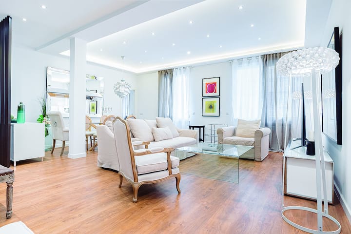 246. Moncloa Apartament - Majadahonda