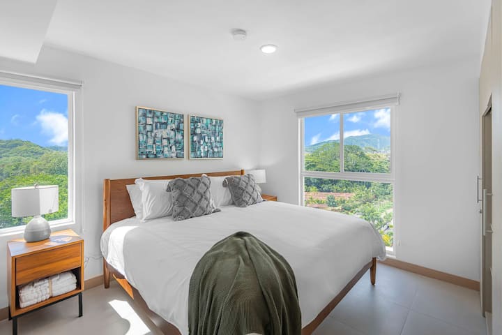 Upstay: Contemporary 3br Condo W Pool—jaco Beach - Playa Herradura