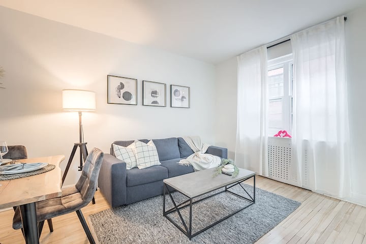 3 Br Guy Concordia- Central - Montreal