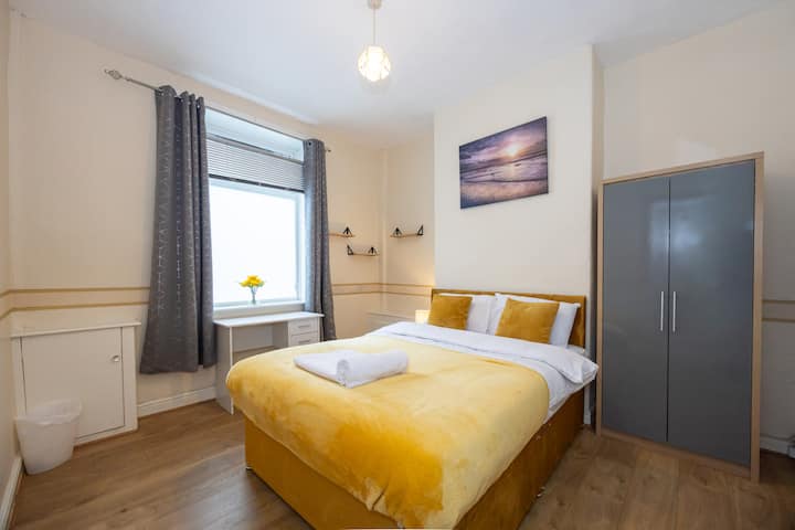 Maison-budget-salle De Bain Privée Séparée-vue Sur - Clitheroe