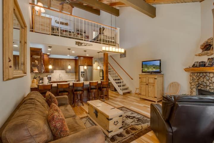 Driftwood - Tahoe City, CA