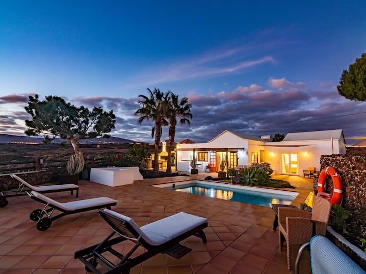 Villa Kura Puerto Del Carmen - Puerto del Carmen