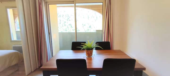 Charmant 2 Pièces, Lumineux Et Idéalement Situé - Isola