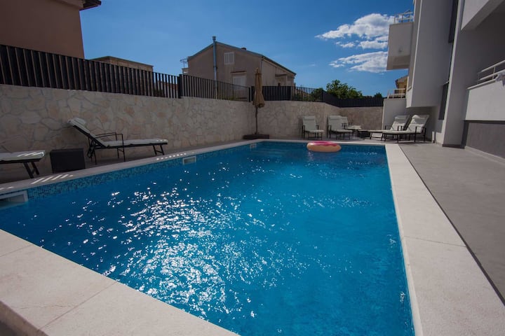 Appartement Deux Chambres Avec Balcon - Novalja