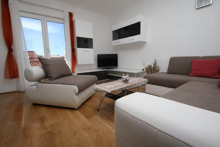 A-24071-a Appartement De Trois Chambres Avec Le - Brela