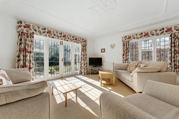 Rowanwood, Windermere, Sleeps 4 - Windermere