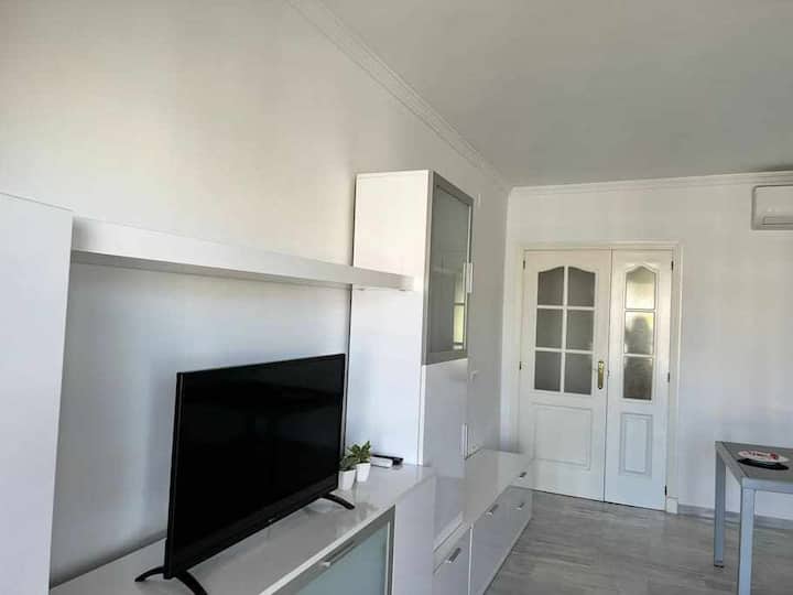 1 Rooms Con Garaje Frente  Puerto Estepona - Estepona