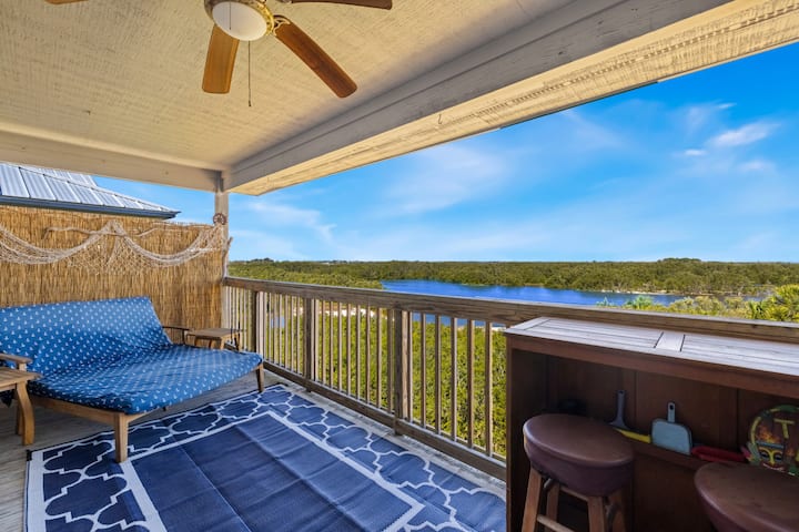 Fishing Cabin Condo - Cedar Key, FL
