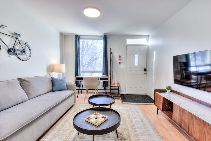 Stylish Plateau 1br Near Parc La Fontaine -