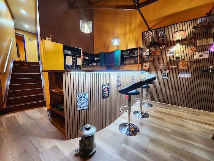 702 Retro Villa, Kingfisher Bay, K'gari, Fraser Is - Fraser Island