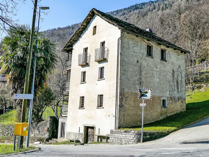 Casa Jolli By Interhome - Semione