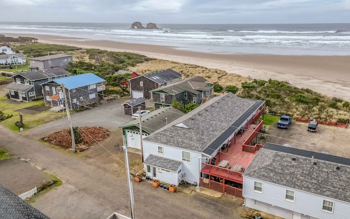 Rockaway Diamond Beach Condo, Dog Ok - Manzanita, OR
