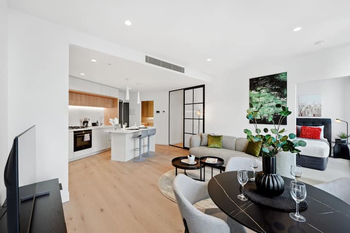 Brand New Luxe Living In Cbd| 2br+ Pool Sauna Gym - Melbourne