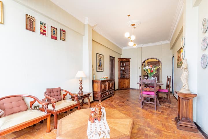 5 Min To Subway | Classic Charm By Beach - Rio de Janeiro