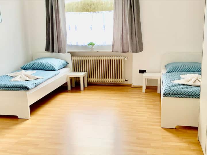 Ha01 Work & Relax Apartment Mit Balkon - Hagen
