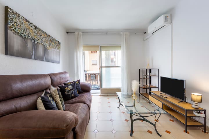 Bilbao 22 Apartamento Comodo - アルメリア