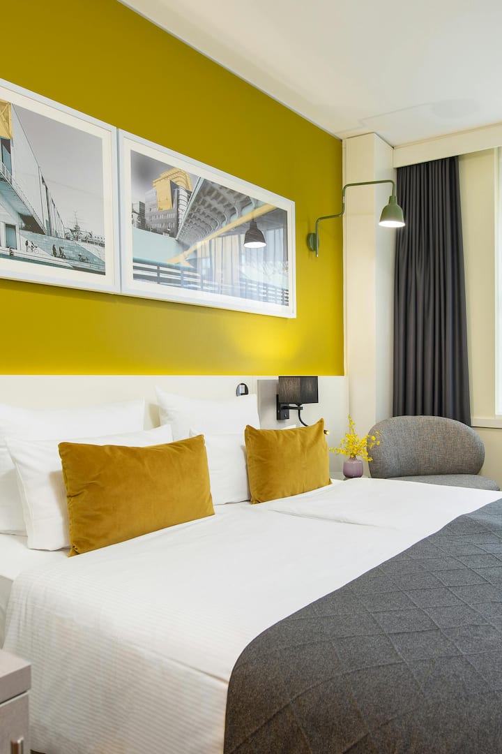 Comfort Room At Leonardo Hotel Berlin Mitte - Berlin