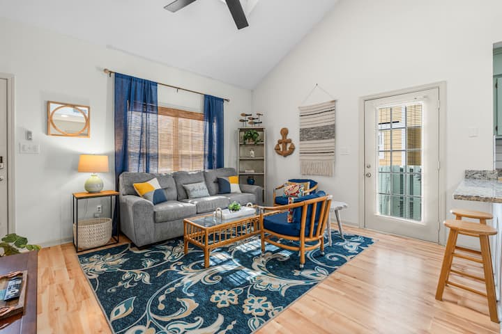 Anchors Away Two Blocks To Surfside Beach. - Surfside Beach, SC