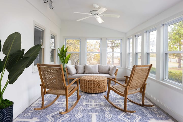 Salt & Cedar • Steps To Beach • Spacious Deck - Newburyport, MA