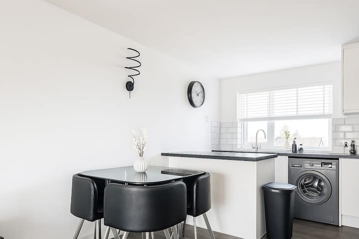 1st Floor Flat By Reading Centre - Henley-on-Thames