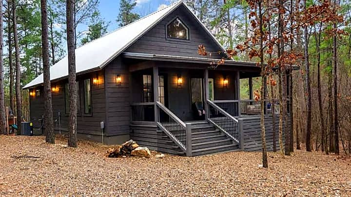 Private Cabin With Sauna & Hot Tub - Hochatown, OK