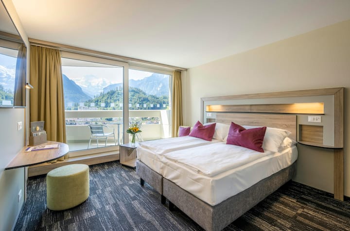 Enjoy A Gorgeous Balcony With Jungfrau Views - Interlaken