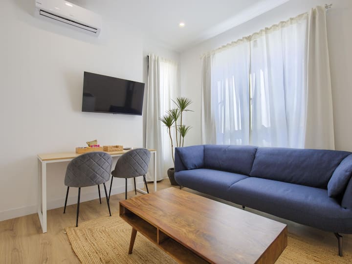 1-bedroom And 1-bath Apartment In Fuenlabrada - Fuenlabrada