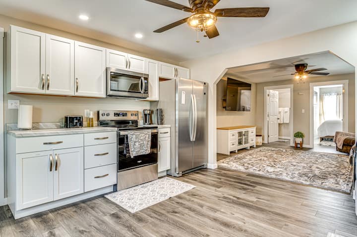 15 Mi To Summit Lake State Park: Updated Apt! - Hagerstown, IN