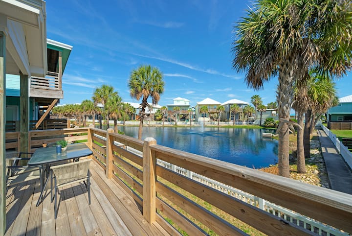 Coastal Escape W/ Pond Views + Pool | Port A - Port Aransas, TX