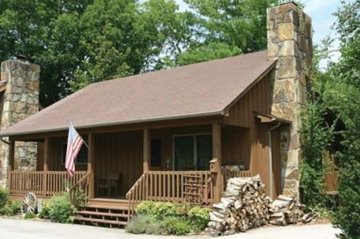 Misty Dawn | 1 Br/1 Ba, Sleeps 4 - Walland, TN