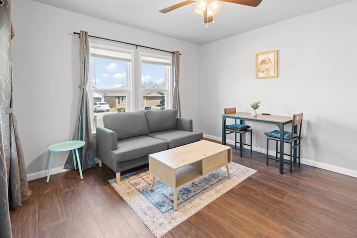 Charming 1-bedroom Retreat In Fort Worth - Rivercrest Drive – Fort Worth