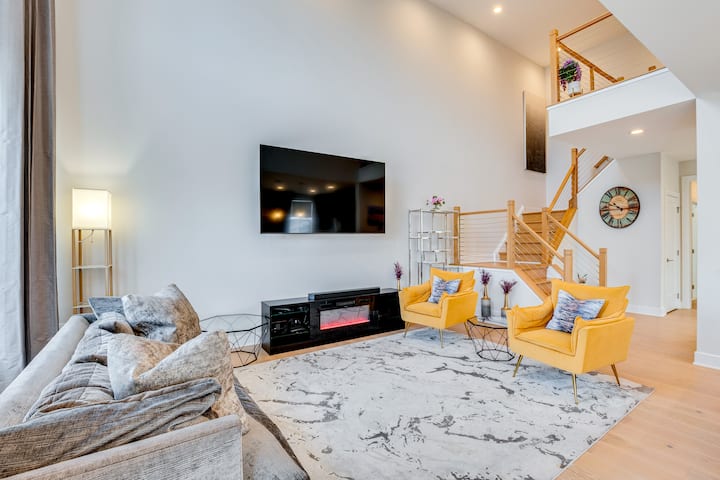 10 Mi To Morristown: Stylish Home W/ Pool Access - Rockaway, NJ