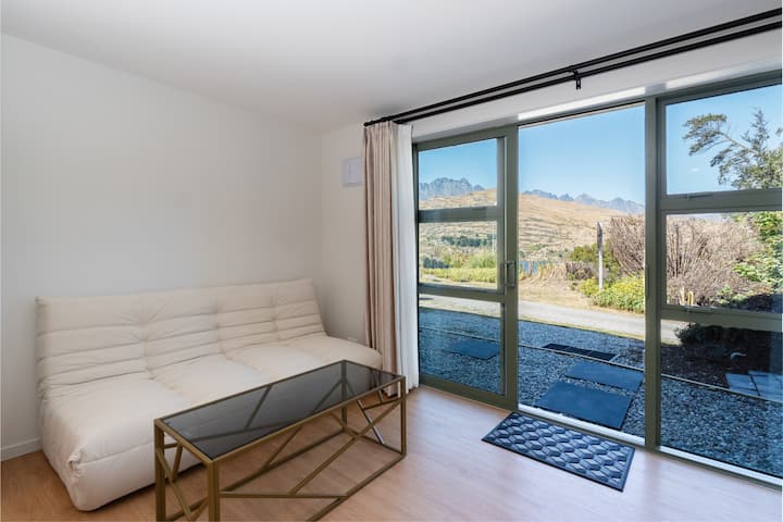 Unit With Kitchenette - Queenstown
