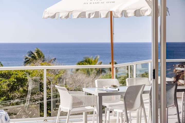 Hydra - 3 Bedrooms, Ocean Views, Pool - Noosa Heads