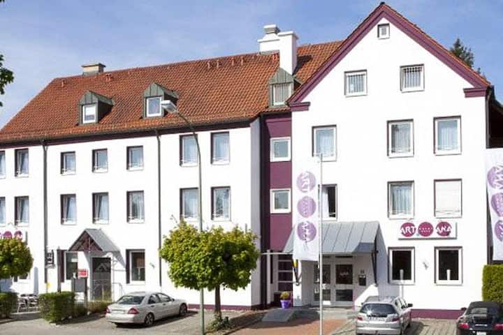 Free Bike Rental, Free Coffee And Stylish Stay - Augsburg