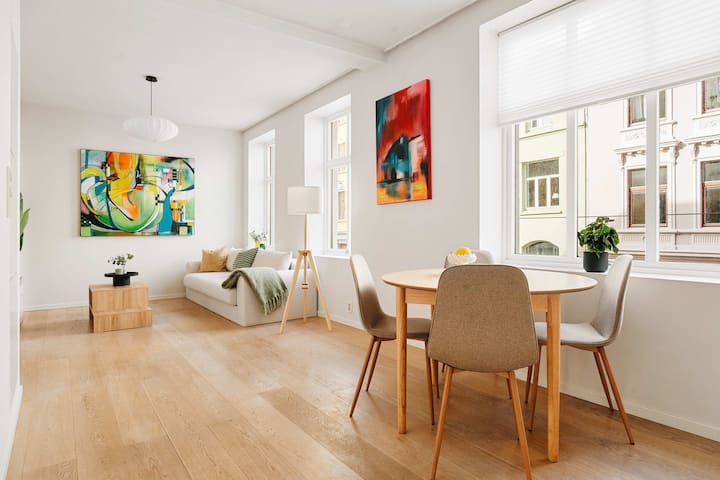 Bergen Dream L 200m To Torgalmenningen L High-end - Bergen, Norway