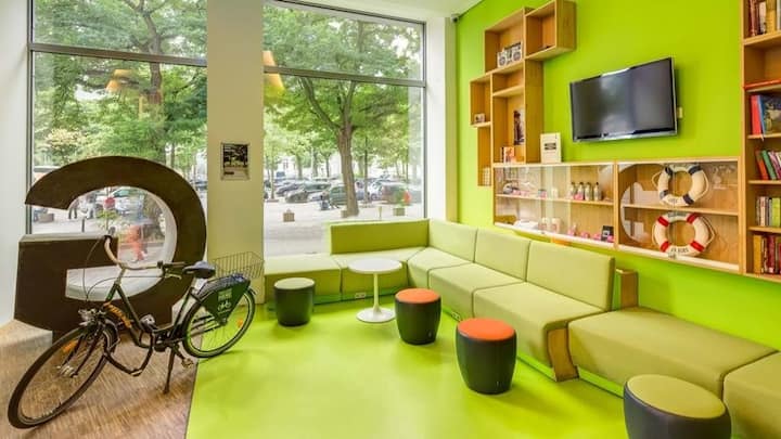 Deluxe King Room By Generator Hamburg - Hamburg