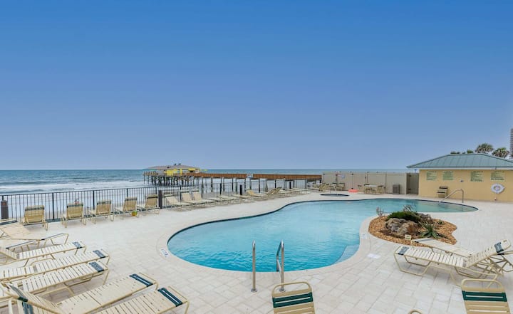 Sweet Sunrise | Oceanfront Condo W/ Pool & Hot Tub - Port Orange, FL