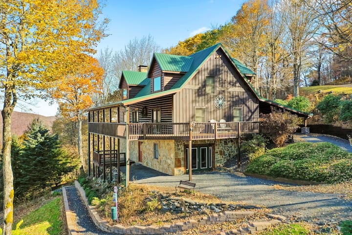 Pinnacle Tree-4 Br, Views, Hot Tub, Game Room - West Jefferson, NC