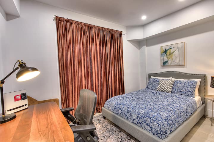 2br Montreals Downtown Nightlife & Plateau - Montreal