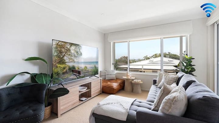 Villa Biser – Stay 4, Pay 3 - 허스키슨