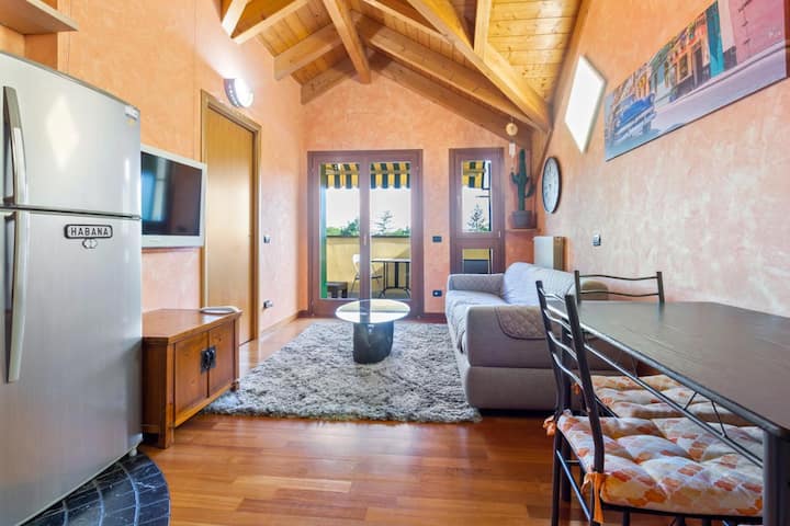 Lovely Orange House - Varese