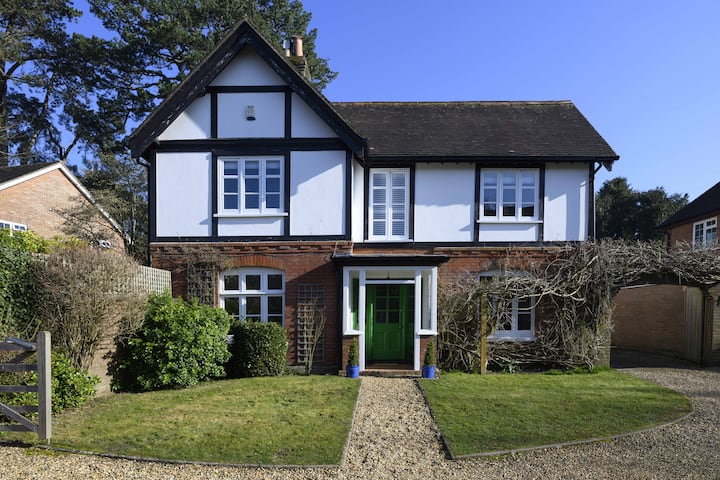 Large Country Home In The Heart Of New Forest - Brockenhurst