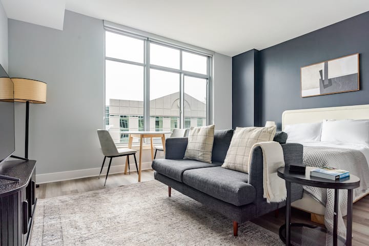 Blueground | Woodmont, Pool & Gym, Nr Bethesda Row - Bethesda, MD