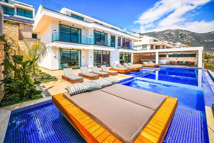 Villa Overseas Views - İslamlar