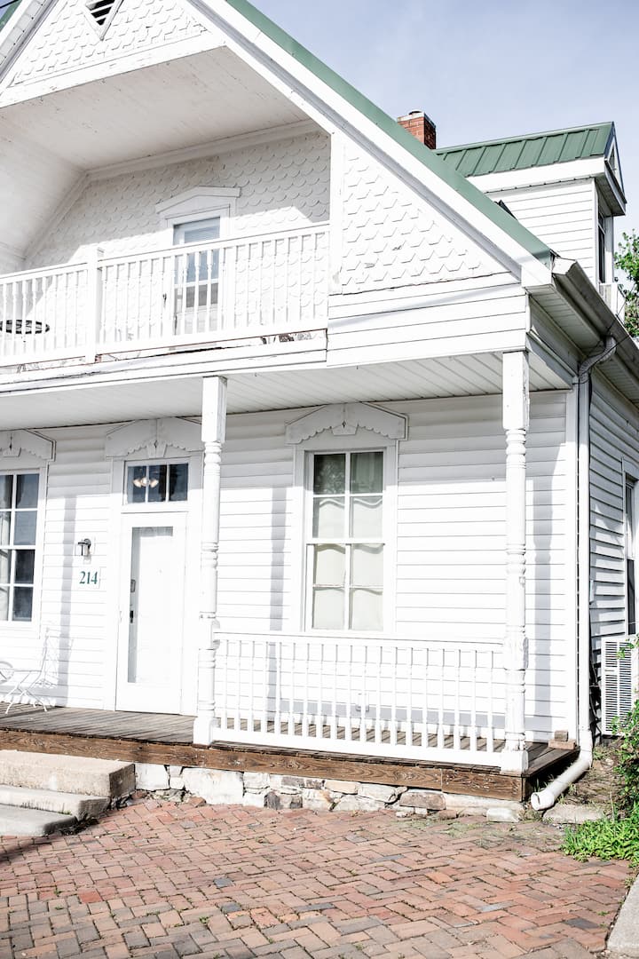 Entire Home In Downtown Hermann - Hermann, MO