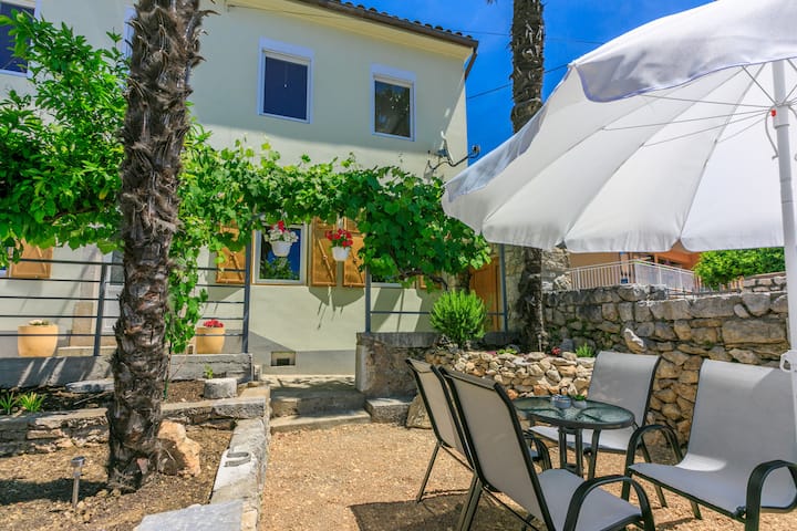 Maison Tinac (81931-k1) - Crikvenica